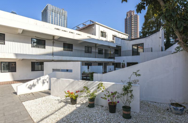 Dayin International Youth Hostel - Oriental Pearl & Lujiazui, Shanghai ...